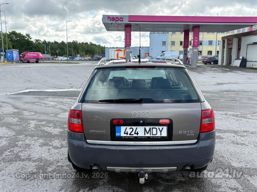 Smilšu krāsa Audi Allroad 2004 Rapla, ar dzinēja tilpumu 2.50 L un nobraukumu 405 tūkst. km par 1600 €, foto 9 vietnē AUTOMOTO.COM.LV