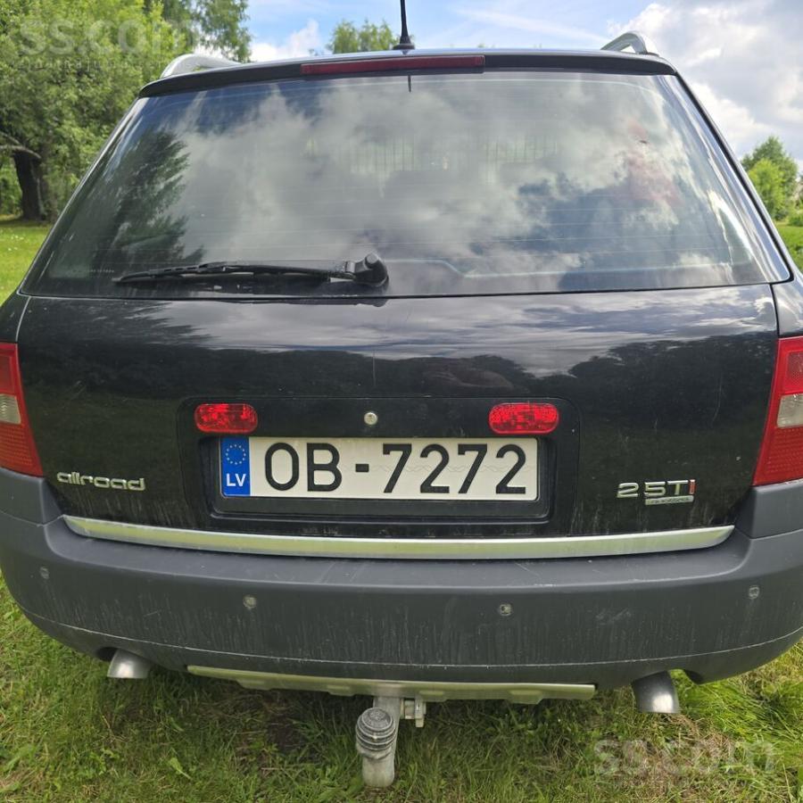 Melns Audi Allroad 2005 Cēsis, ar dzinēja tilpumu 2.50 L un nobraukumu 438 tūkst. km par 1150 €, foto 5 vietnē AUTOMOTO.COM.LV