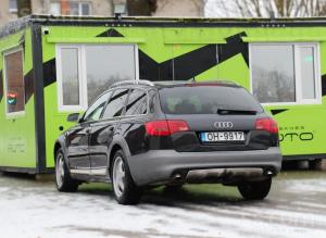 Black Audi Allroad 2007 in Rezekne, with an engine capacity of 3.00 L and mileage of 350 thousand km for 4495 €, photo 3 on AUTOMOTO.COM.LV