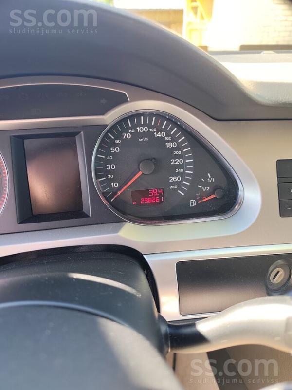 Black Audi Allroad 2007 in Aizkraukle, with an engine capacity of 3.00 L and mileage of 298 thousand km for 4100 €, photo 3 on AUTOMOTO.COM.LV