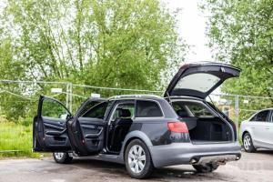 Black Audi Allroad 2007 in Riga, with an engine capacity of 3.00 L and mileage of 407 thousand km for 4490 €, photo 9 on AUTOMOTO.COM.LV