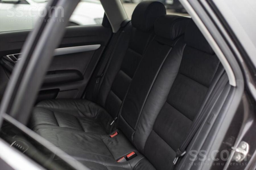 Black Audi Allroad 2007 in Riga, with an engine capacity of 3.00 L and mileage of 407 thousand km for 4490 €, photo 11 on AUTOMOTO.COM.LV