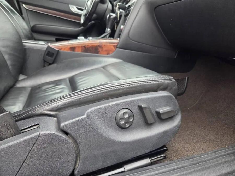 Black Audi Allroad 2007 in Jelgava, with an engine capacity of 0.00 L and mileage of 269 thousand km for 3350 €, photo 15 on AUTOMOTO.COM.LV