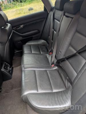 Black Audi Allroad 2008 in Riga, with an engine capacity of 3.00 L and mileage of 412 thousand km for 3650 €, photo 10 on AUTOMOTO.COM.LV