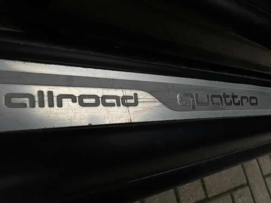 Melns Audi Allroad 2008 Rīga, ar dzinēja tilpumu 3.00 L un nobraukumu 358 tūkst. km par 3790 €, foto 12 vietnē AUTOMOTO.COM.LV