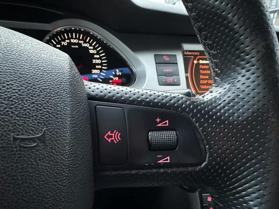 Melns Audi Allroad 2008 Rīga, ar dzinēja tilpumu 3.00 L un nobraukumu 358 tūkst. km par 3790 €, foto 26 vietnē AUTOMOTO.COM.LV