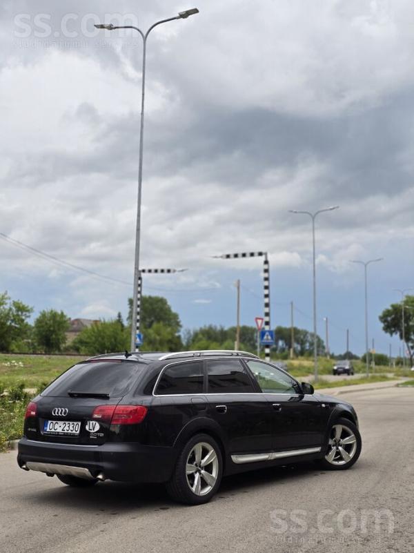 Audi Allroad 2008 Daugavpils vietnē Melns Audi Allroad 2008 Daugavpils, ar dzinēja tilpumu 3.00 L un nobraukumu 271 tūkst. km par 4600 €, foto 3 vietnē AUTOMOTO.COM.LV