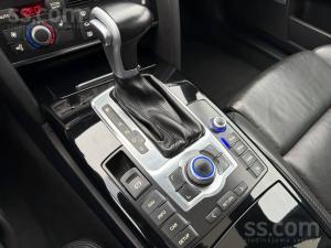 Black Audi Allroad 2008 in Riga, with an engine capacity of 3.00 L and mileage of 0 thousand km for 6450 €, photo 26 on AUTOMOTO.COM.LV