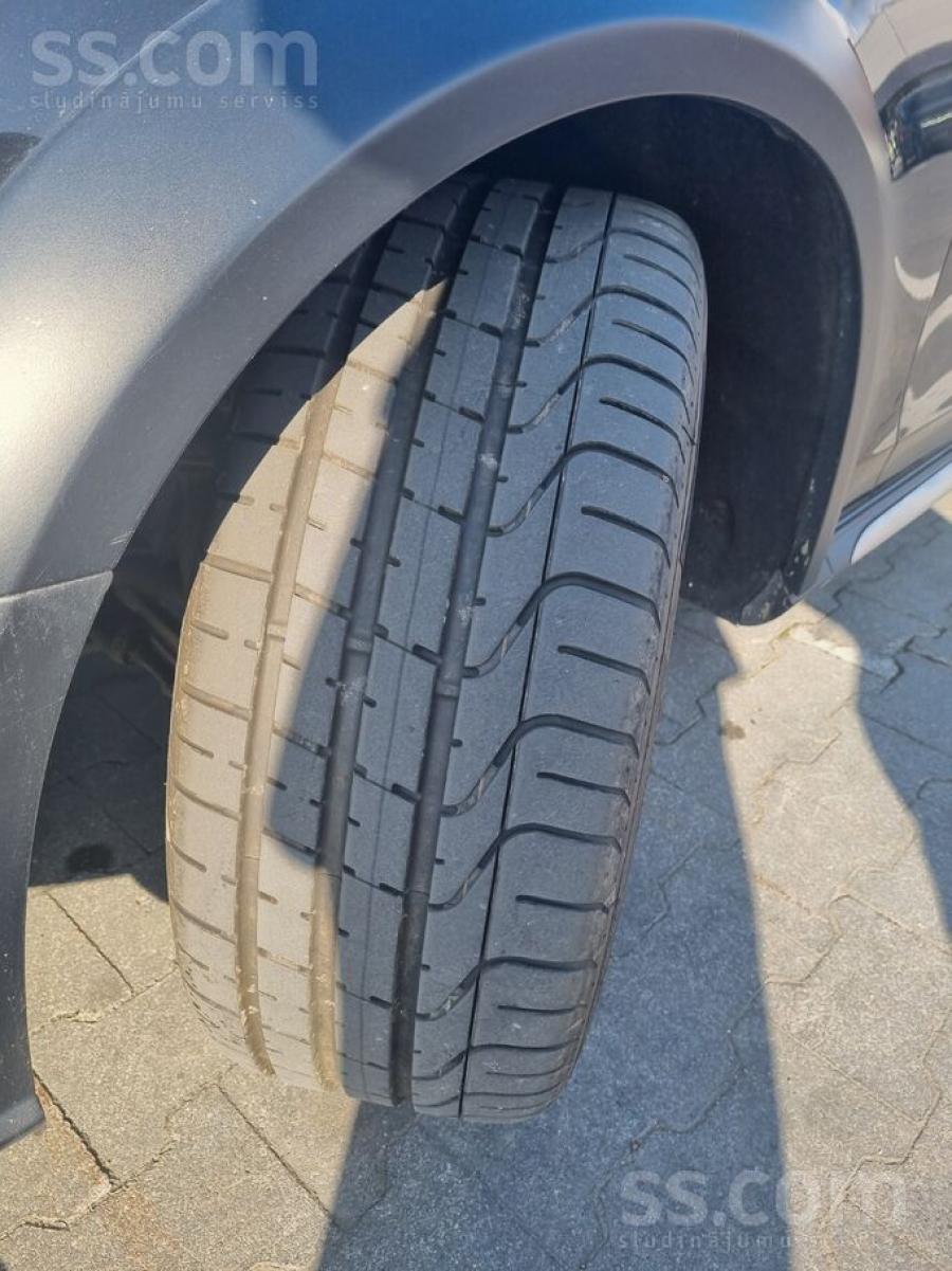 Melns Audi Allroad 2009 Rīga, ar dzinēja tilpumu 3.00 L un nobraukumu 439 tūkst. km par 7700 €, foto 14 vietnē AUTOMOTO.COM.LV