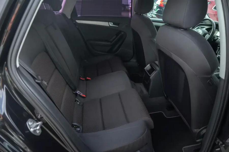 Black Audi Allroad 2009 in Liepaja, with an engine capacity of 2.00 L and mileage of 303 thousand km for 6800 €, photo 16 on AUTOMOTO.COM.LV