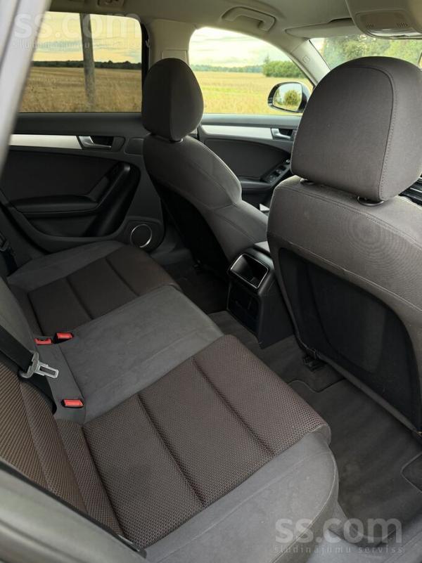 Black Audi Allroad 2010 in Valmiera, with an engine capacity of 3.00 L and mileage of 320 thousand km for 6700 €, photo 6 on AUTOMOTO.COM.LV