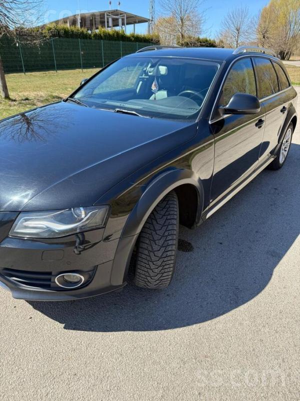 Black Audi Allroad 2011 in Riga, with an engine capacity of 2.00 L and mileage of 143 thousand km for 7500 €, photo 2 on AUTOMOTO.COM.LV