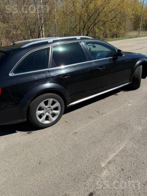 Black Audi Allroad 2011 in Riga, with an engine capacity of 2.00 L and mileage of 143 thousand km for 7500 €, photo 5 on AUTOMOTO.COM.LV