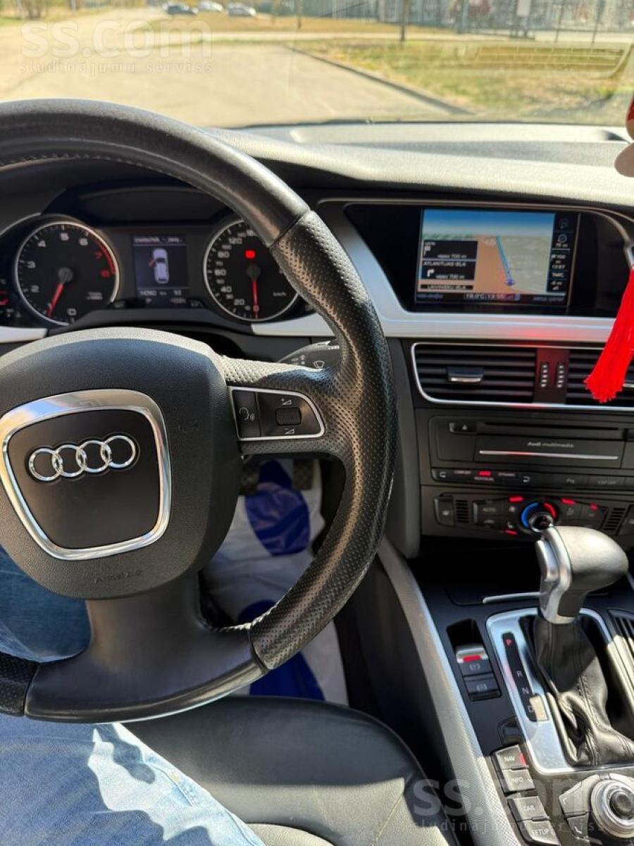 Black Audi Allroad 2011 in Riga, with an engine capacity of 2.00 L and mileage of 143 thousand km for 7500 €, photo 8 on AUTOMOTO.COM.LV