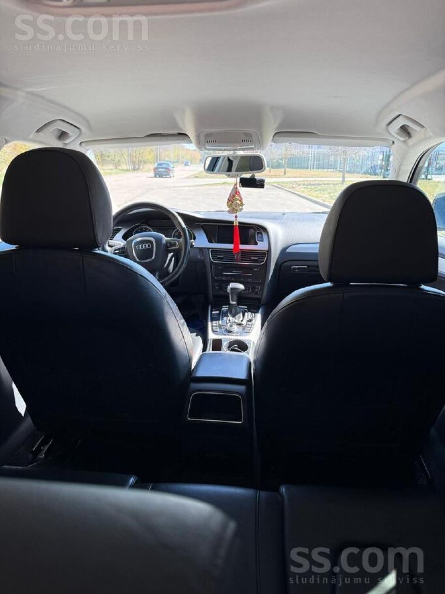 Black Audi Allroad 2011 in Riga, with an engine capacity of 2.00 L and mileage of 143 thousand km for 7500 €, photo 16 on AUTOMOTO.COM.LV