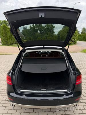 Melns Audi Allroad 2011 Bauska, ar dzinēja tilpumu 3.00 L un nobraukumu 228 tūkst. km par 7999 €, foto 6 vietnē AUTOMOTO.COM.LV