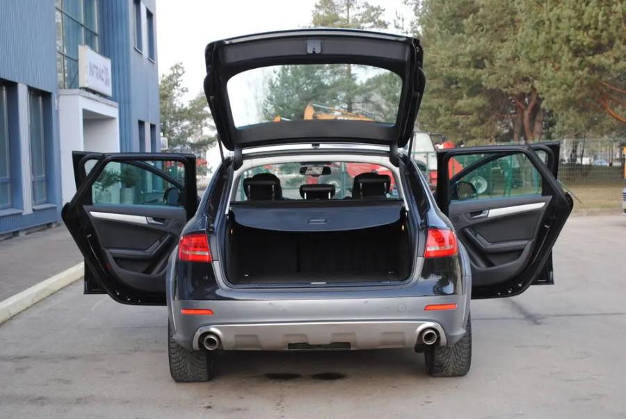 Black Audi Allroad 2011 in Riga, with an engine capacity of 3.00 L and mileage of 237 thousand km for 9990 €, photo 9 on AUTOMOTO.COM.LV