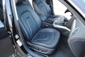 Black Audi Allroad 2011 in Riga, with an engine capacity of 3.00 L and mileage of 237 thousand km for 9990 €, photo 15 on AUTOMOTO.COM.LV