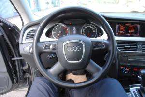 Black Audi Allroad 2011 in Riga, with an engine capacity of 3.00 L and mileage of 237 thousand km for 9990 €, photo 22 on AUTOMOTO.COM.LV
