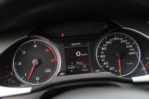 Black Audi Allroad 2011 in Riga, with an engine capacity of 3.00 L and mileage of 242 thousand km for 9990 €, photo 8 on AUTOMOTO.COM.LV