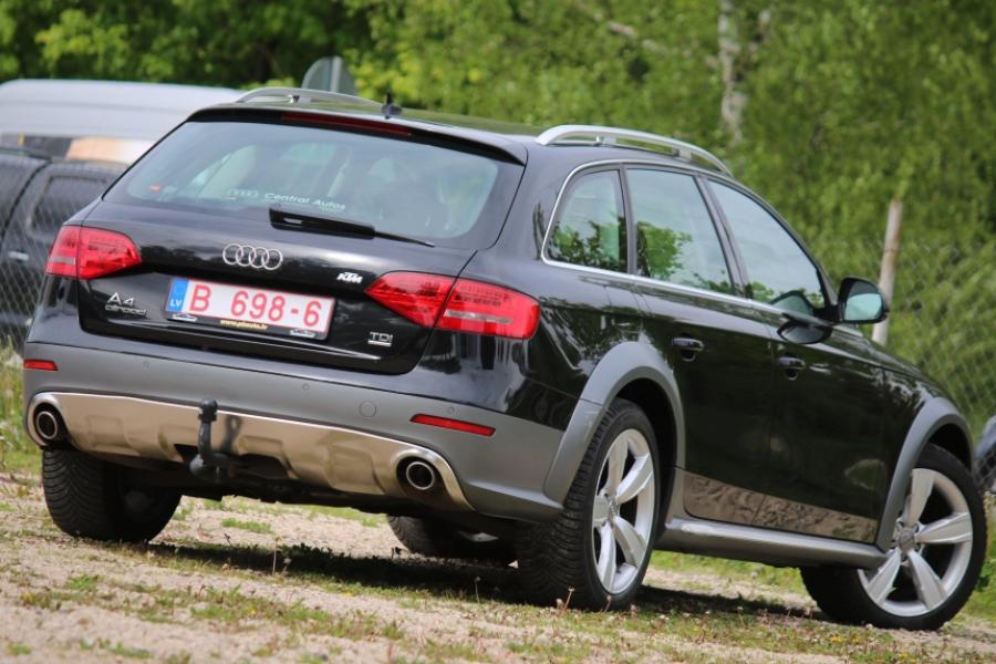Black Audi Allroad 2011 in Riga, with an engine capacity of 3.00 L and mileage of 242 thousand km for 9990 €, photo 27 on AUTOMOTO.COM.LV
