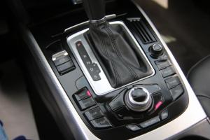 Black Audi Allroad 2011 in Riga, with an engine capacity of 3.00 L and mileage of 242 thousand km for 9990 €, photo 33 on AUTOMOTO.COM.LV