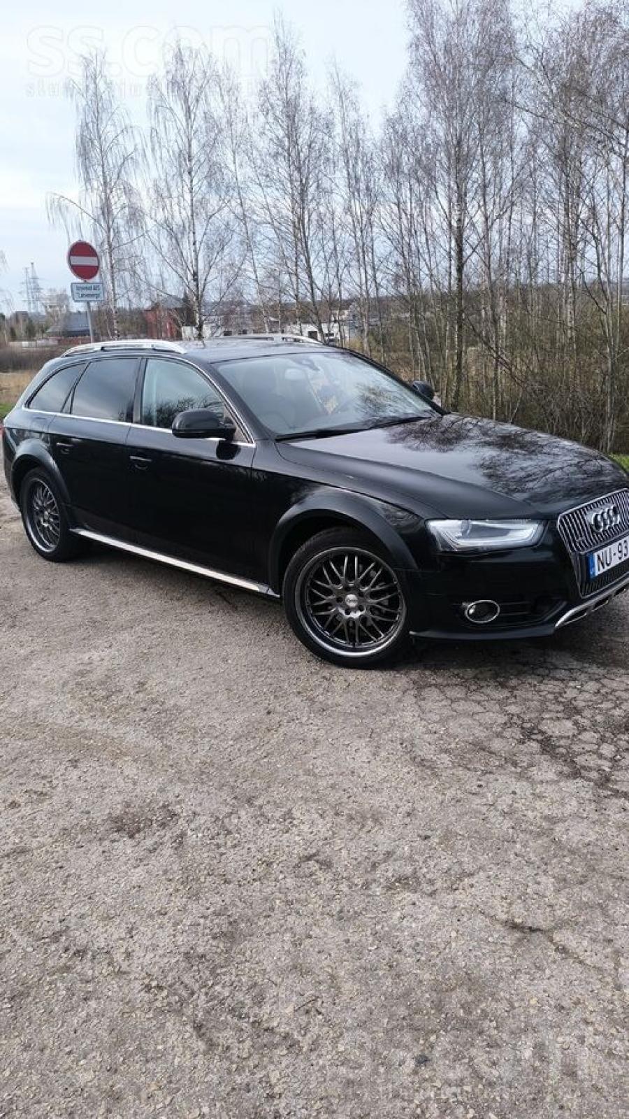 Black Audi Allroad 2012 in Aizkraukle, with an engine capacity of 2.00 L and mileage of 298 thousand km for 11500 €, photo 2 on AUTOMOTO.COM.LV