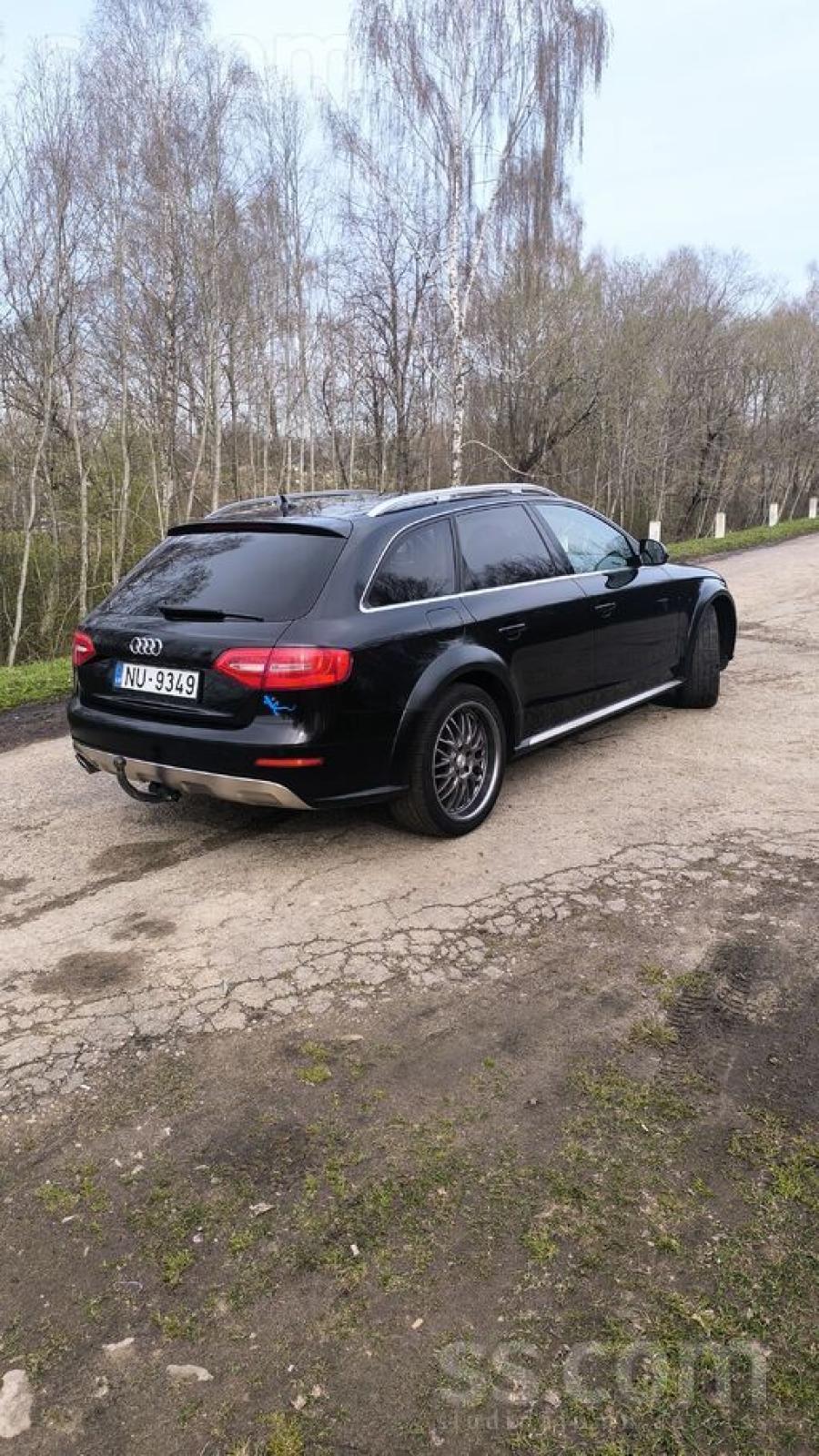 Black Audi Allroad 2012 in Aizkraukle, with an engine capacity of 2.00 L and mileage of 298 thousand km for 11500 €, photo 3 on AUTOMOTO.COM.LV