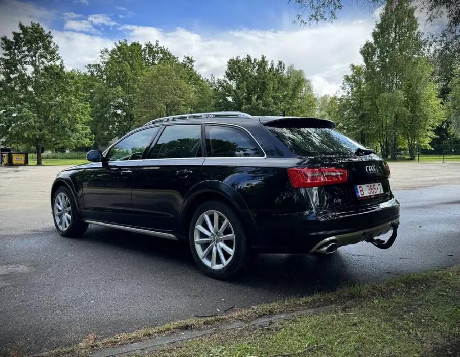 Melns Audi Allroad 2012 Jūrmala, ar dzinēja tilpumu 3.00 L un nobraukumu 301 tūkst. km par 11900 €, foto 6 vietnē AUTOMOTO.COM.LV