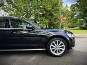 Melns Audi Allroad 2012 Jūrmala, ar dzinēja tilpumu 3.00 L un nobraukumu 301 tūkst. km par 11900 €, foto 19 vietnē AUTOMOTO.COM.LV