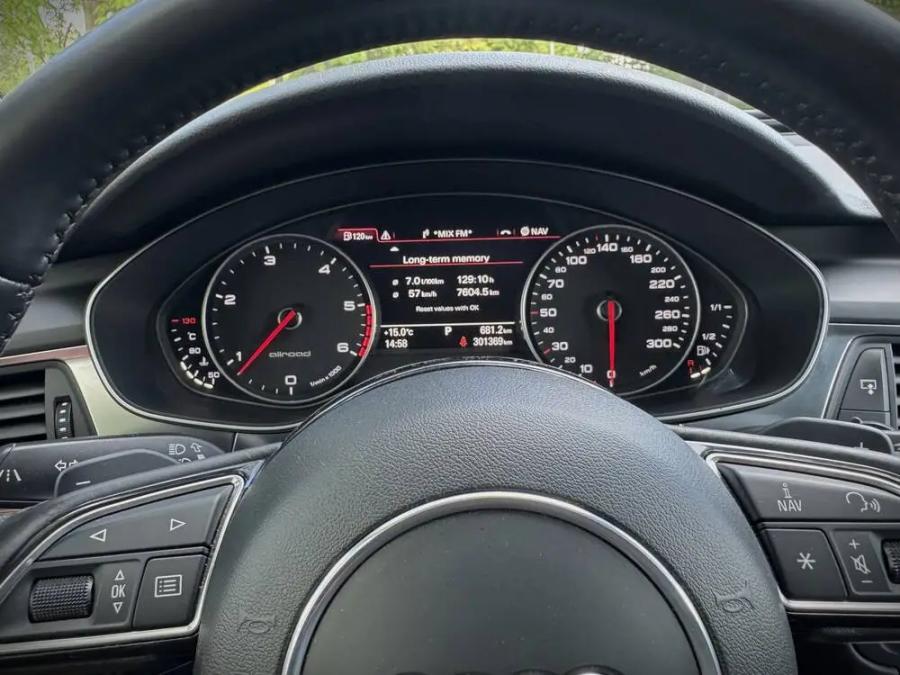 Melns Audi Allroad 2012 Jūrmala, ar dzinēja tilpumu 3.00 L un nobraukumu 301 tūkst. km par 11900 €, foto 32 vietnē AUTOMOTO.COM.LV