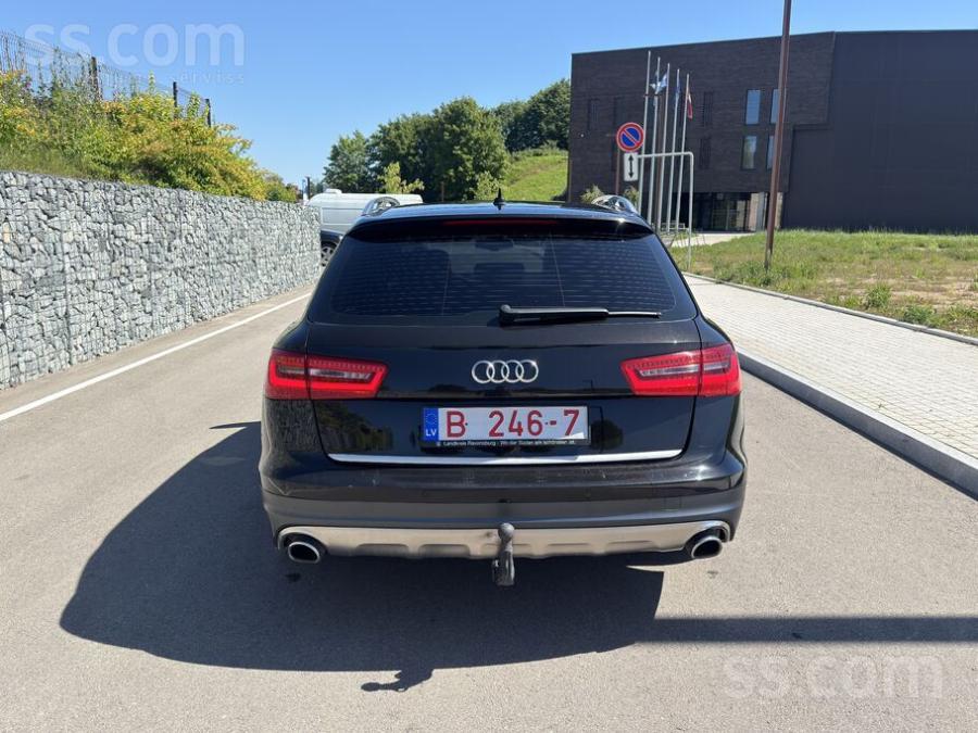 Black Audi Allroad 2012 in Rezekne, with an engine capacity of 3.00 L and mileage of 324 thousand km for 13500 €, photo 4 on AUTOMOTO.COM.LV
