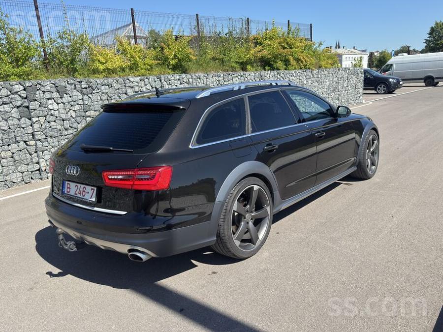 Black Audi Allroad 2012 in Rezekne, with an engine capacity of 3.00 L and mileage of 324 thousand km for 13500 €, photo 5 on AUTOMOTO.COM.LV