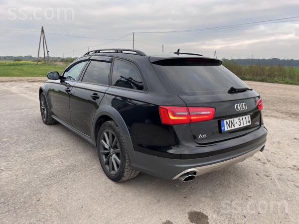 Audi Allroad 2012 in Riga on AUTOMOTO.COM.LV Black Audi Allroad 2012 in Riga, with an engine capacity of 3.00 L and mileage of 322 thousand km for 11300 €, photo 4 on AUTOMOTO.COM.LV