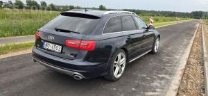 Melns Audi Allroad 2013 Rīga, ar dzinēja tilpumu 3.00 L un nobraukumu 307 tūkst. km par 12500 €, foto 3 vietnē AUTOMOTO.COM.LV