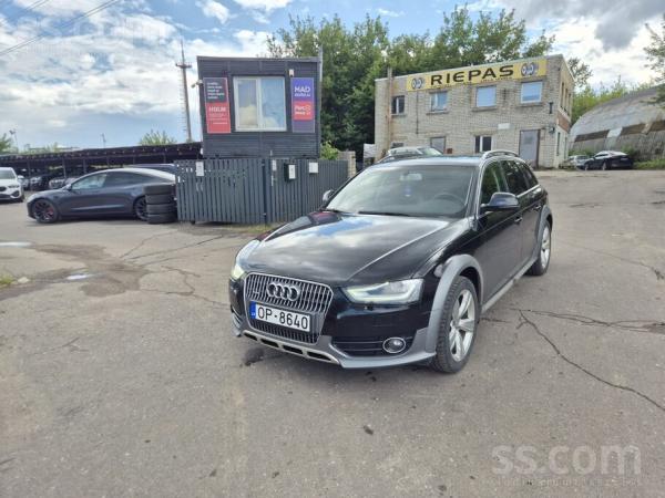 Melns Audi Allroad 2013 Rīga, ar dzinēja tilpumu 2.00 L un nobraukumu 209 tūkst. km par 10490 €, foto 4 vietnē AUTOMOTO.COM.LV
