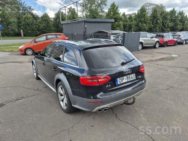 Melns Audi Allroad 2013 Rīga, ar dzinēja tilpumu 2.00 L un nobraukumu 209 tūkst. km par 10490 €, foto 8 vietnē AUTOMOTO.COM.LV