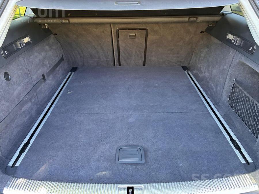 Black Audi Allroad 2014 in Bauska, with an engine capacity of 3.00 L and mileage of 282 thousand km for 11300 €, photo 18 on AUTOMOTO.COM.LV