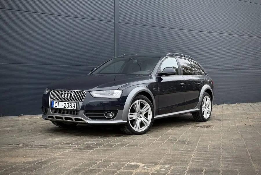 Melns Audi Allroad 2014 Rīga, ar dzinēja tilpumu 3.00 L un nobraukumu 235 tūkst. km par 12995 €, foto 1 vietnē AUTOMOTO.COM.LV