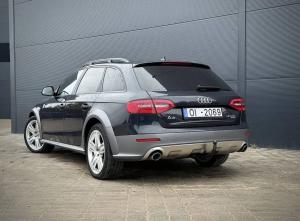 Melns Audi Allroad 2014 Rīga, ar dzinēja tilpumu 3.00 L un nobraukumu 235 tūkst. km par 12995 €, foto 4 vietnē AUTOMOTO.COM.LV