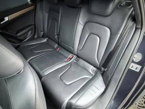 Melns Audi Allroad 2014 Rīga, ar dzinēja tilpumu 3.00 L un nobraukumu 235 tūkst. km par 12995 €, foto 24 vietnē AUTOMOTO.COM.LV