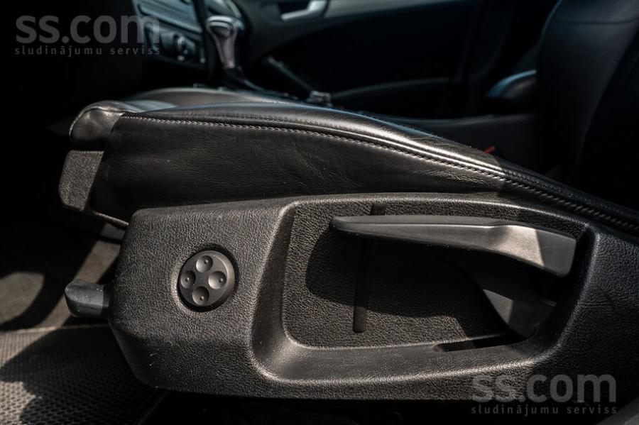 Black Audi Allroad 2014 in Riga, with an engine capacity of 2.00 L and mileage of 0 thousand km for 9450 €, photo 21 on AUTOMOTO.COM.LV