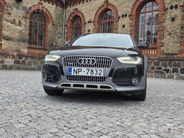 Black Audi Allroad 2014 in Talsi, with an engine capacity of 3.00 L and mileage of 260 thousand km for 13890 €, photo 5 on AUTOMOTO.COM.LV