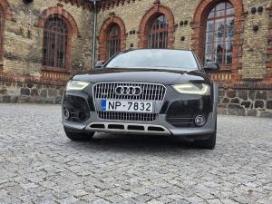 Black Audi Allroad 2014 in Talsi, with an engine capacity of 3.00 L and mileage of 260 thousand km for 13890 €, photo 6 on AUTOMOTO.COM.LV