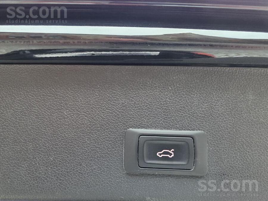 Black Audi Allroad 2014 in Talsi, with an engine capacity of 3.00 L and mileage of 260 thousand km for 13890 €, photo 15 on AUTOMOTO.COM.LV