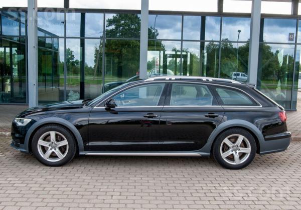Black Audi Allroad 2015 in Cesis, with an engine capacity of 3.00 L and mileage of 323 thousand km for 15750 €, photo 3 on AUTOMOTO.COM.LV
