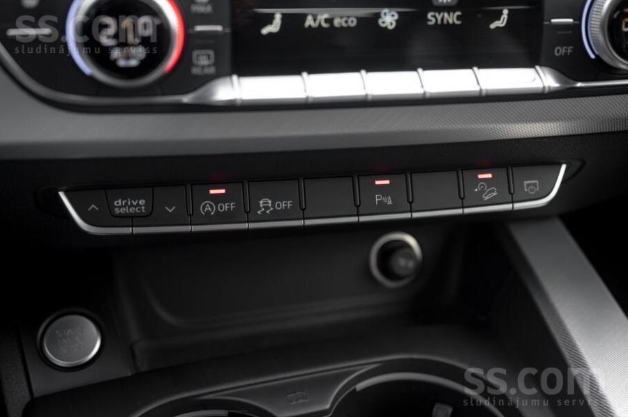 Black Audi Allroad 2016 in Talsi, with an engine capacity of 3.00 L and mileage of 303 thousand km for 14250 €, photo 28 on AUTOMOTO.COM.LV