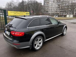 Black Audi Allroad 2016 in Riga, with an engine capacity of 2.00 L and mileage of 251 thousand km for 13450 €, photo 12 on AUTOMOTO.COM.LV