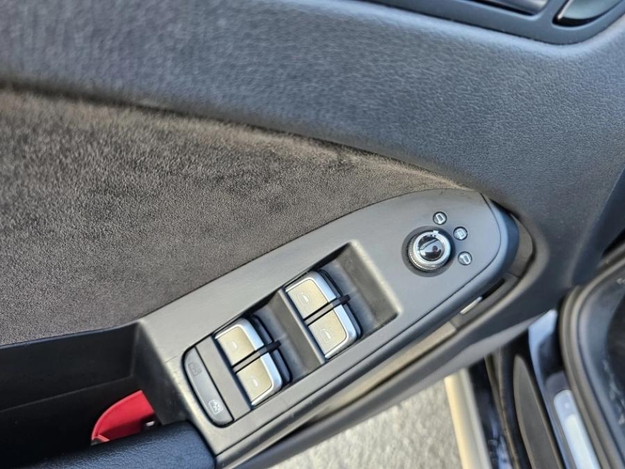 Black Audi Allroad 2016 in Riga, with an engine capacity of 2.00 L and mileage of 251 thousand km for 13450 €, photo 19 on AUTOMOTO.COM.LV