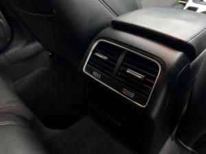 Black Audi Allroad 2016 in Riga, with an engine capacity of 2.00 L and mileage of 251 thousand km for 13450 €, photo 51 on AUTOMOTO.COM.LV